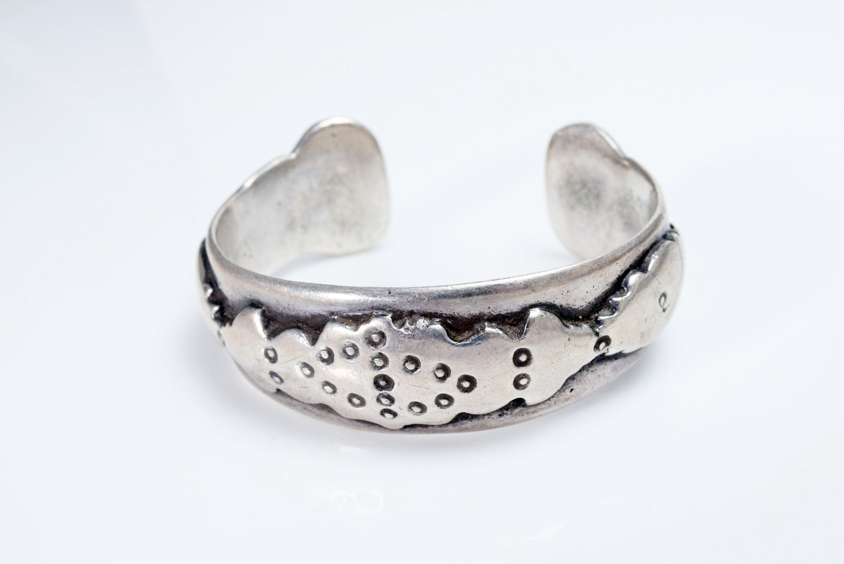 Antique Silver Uzbek Cuff Bracelet – Anteeka