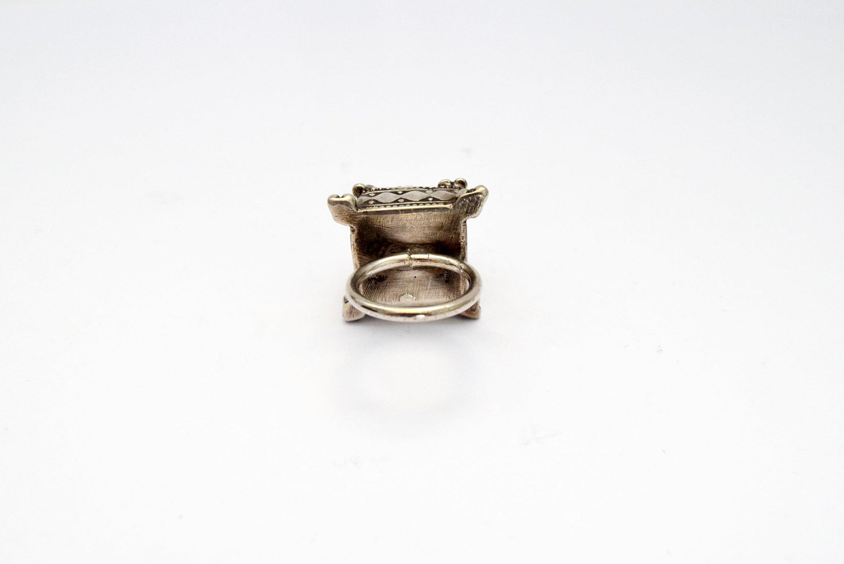 Very Rare Vintage Silver Omani Zar Ring – Anteeka